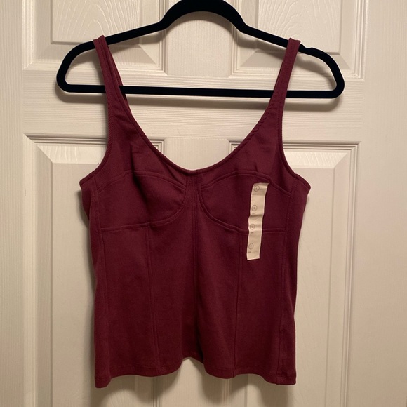 Universal Thread | Tops | Brand New Universal Thread Burgundy Crop ...